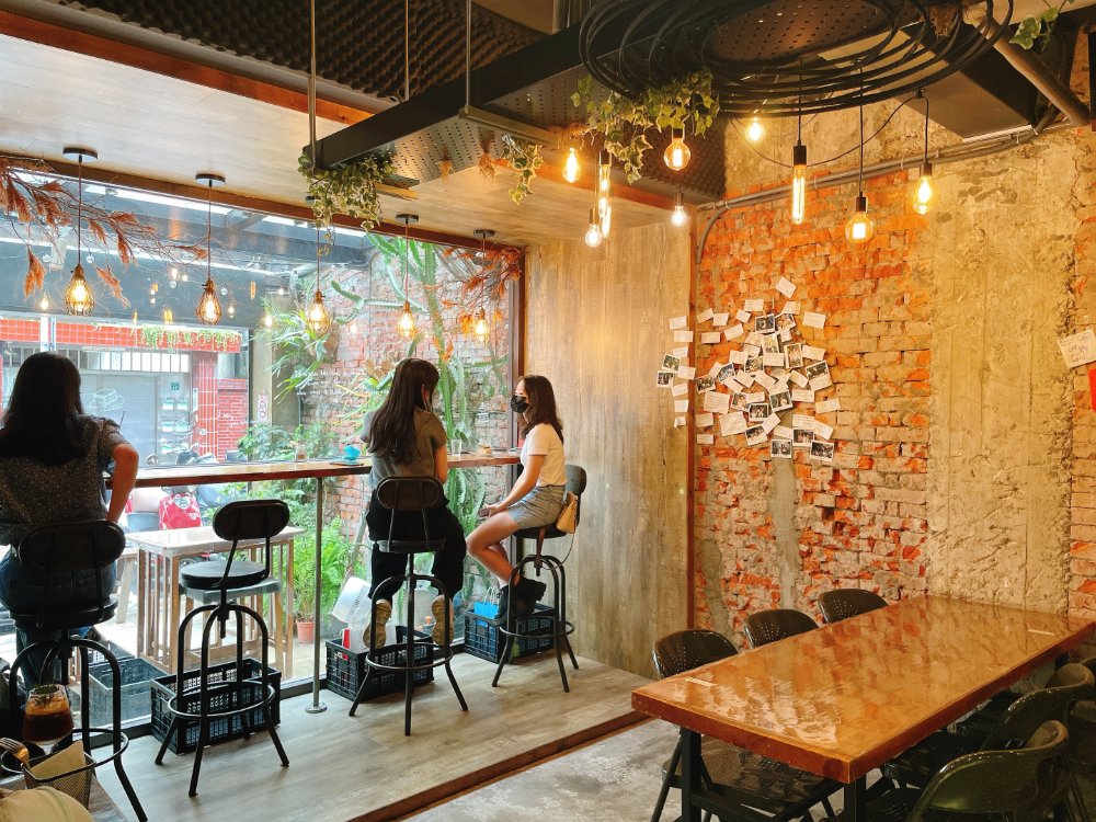 【Remember Me café記得我咖啡】營業到凌晨兩點的咖啡廳 | 解悶辛理師